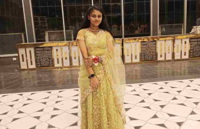 Teej Dress Ideas– How To Get Ready for Teej Kitty Party | Hizoopy